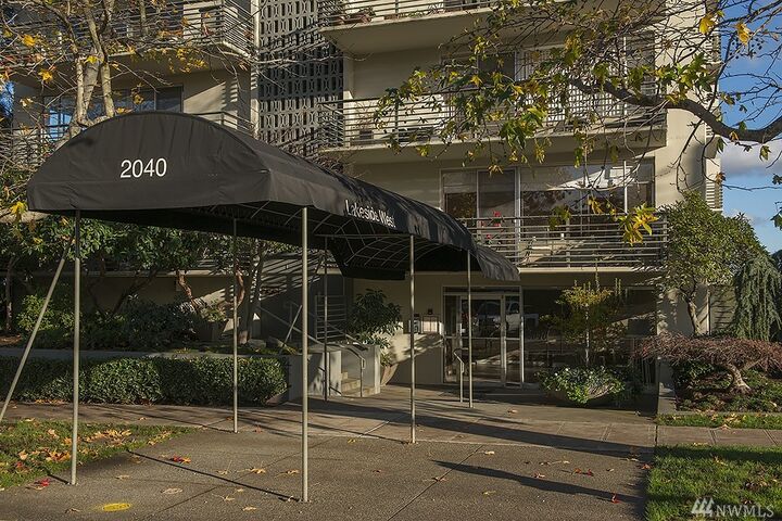 Home for sale in Seattle: 2040 43rd Ave E 314, Seattle, WA 98112