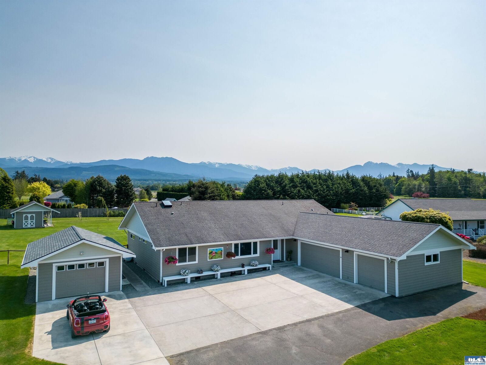 House for sale in Sequim: 110 Strawberry Field Drive, Sequim, WA 98382