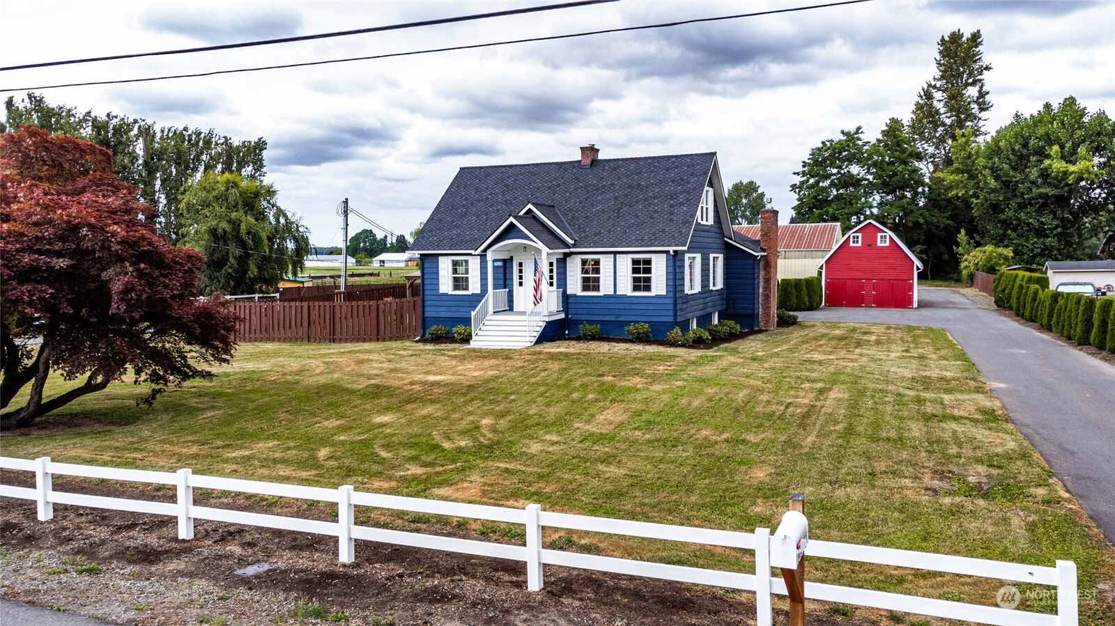 House for sale in Mount Vernon: 16745 Donnelly Road, Mount Vernon, WA 98273