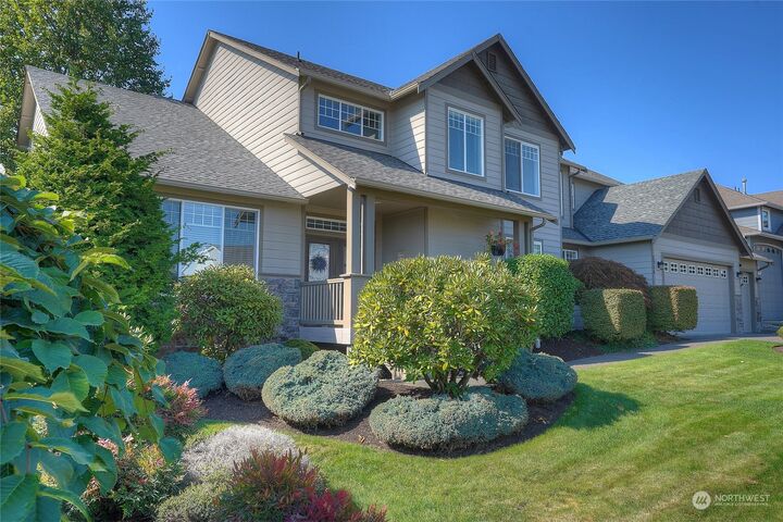 Home for sale in Puyallup: 2716 13th Street Pl SW, Puyallup, WA 98373