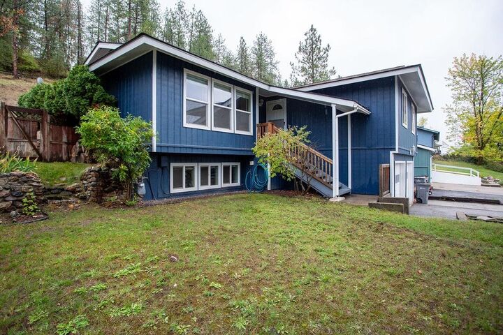 4 bed Colville home for sale: 160 N Pine St, Colville, WA 99114