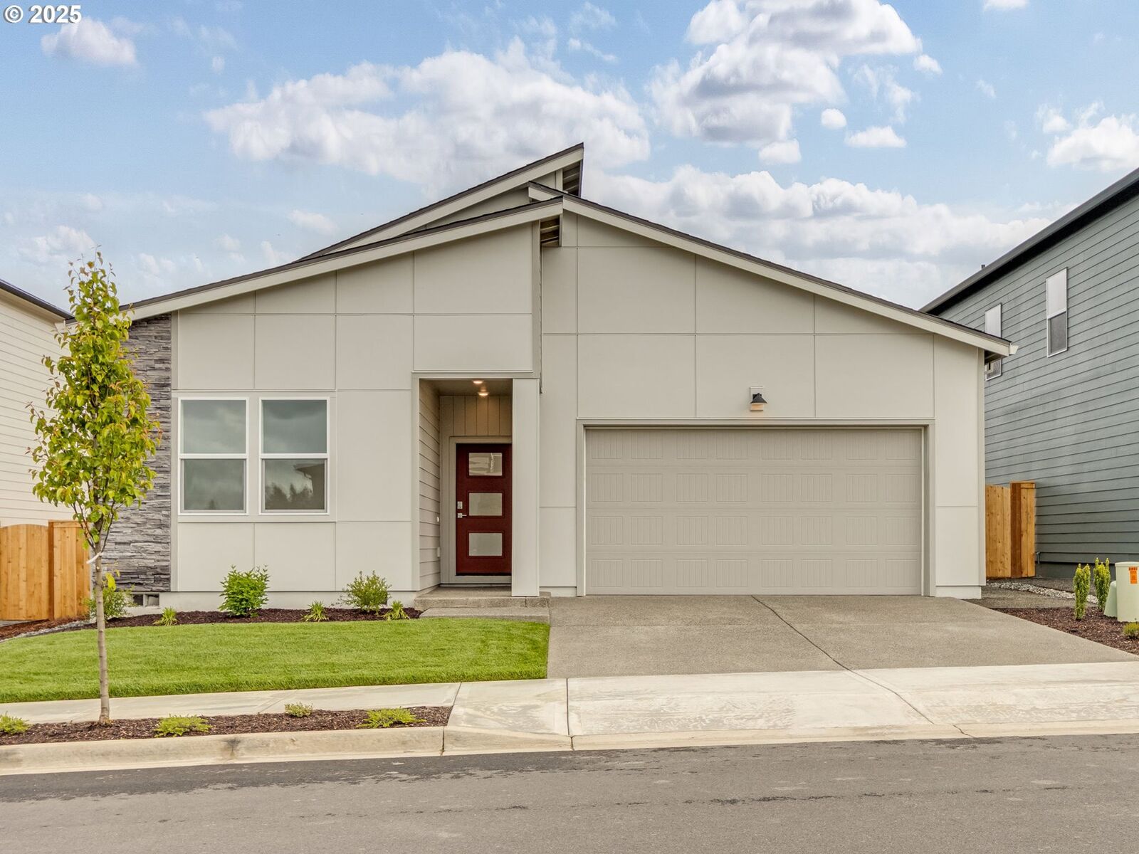 MLS#24158881: 2811 NW 4th Ave, Battle Ground, WA 98604
