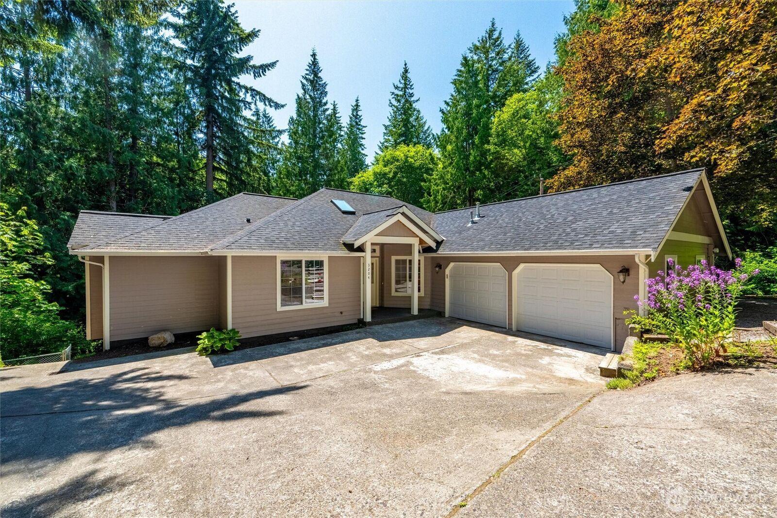MLS#2403662: 3204 30th Street, Bellingham, WA 98225