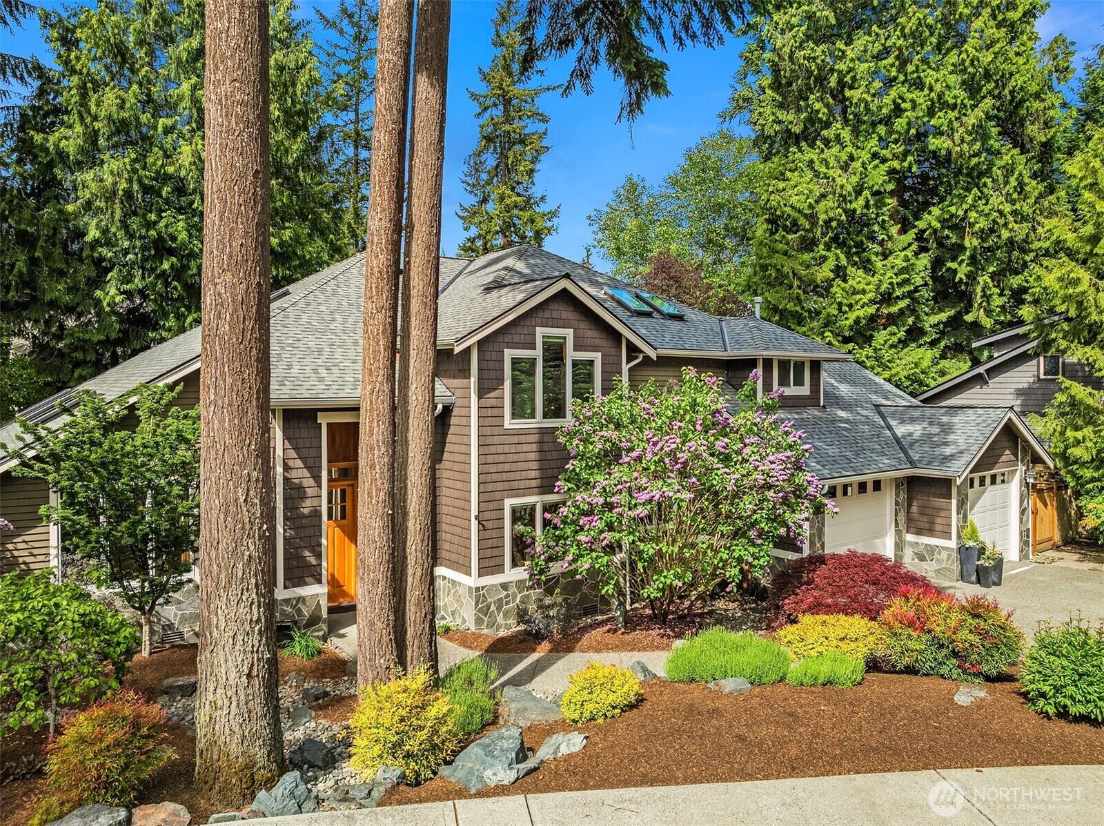 4 bed Kirkland home for sale: 12514 NE 65th Street, Kirkland, WA 98033