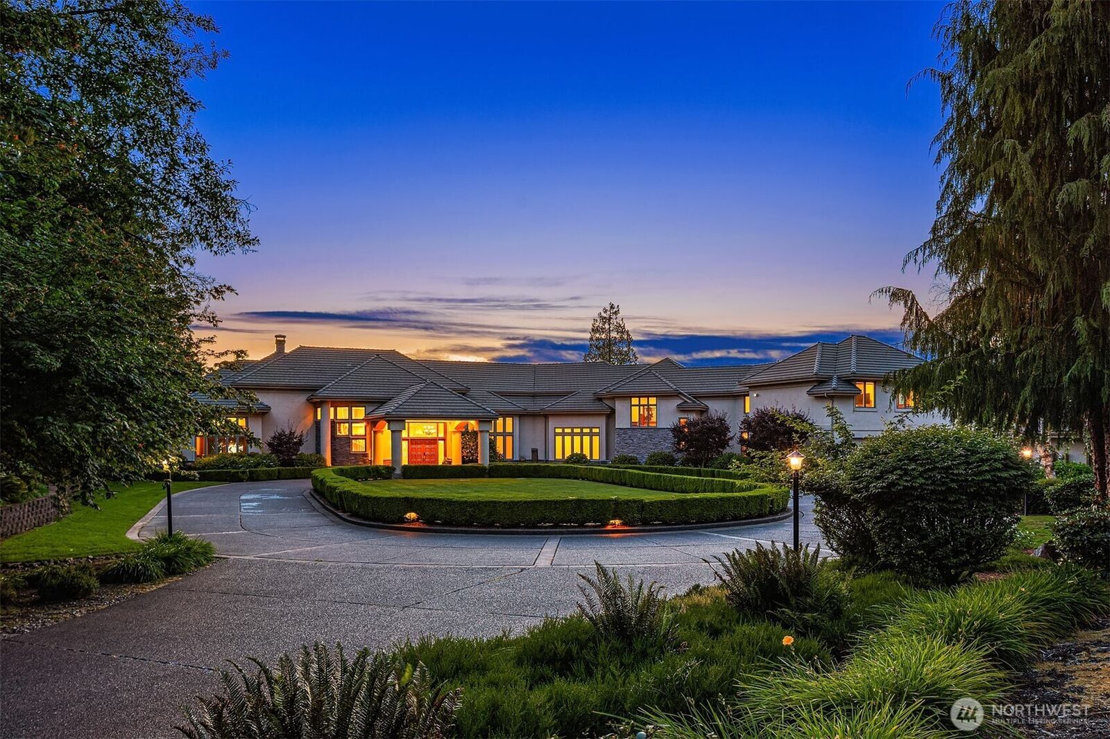 Home for sale in Lake Tapps: 21028 Snag Island Drive E, Lake Tapps, WA ...