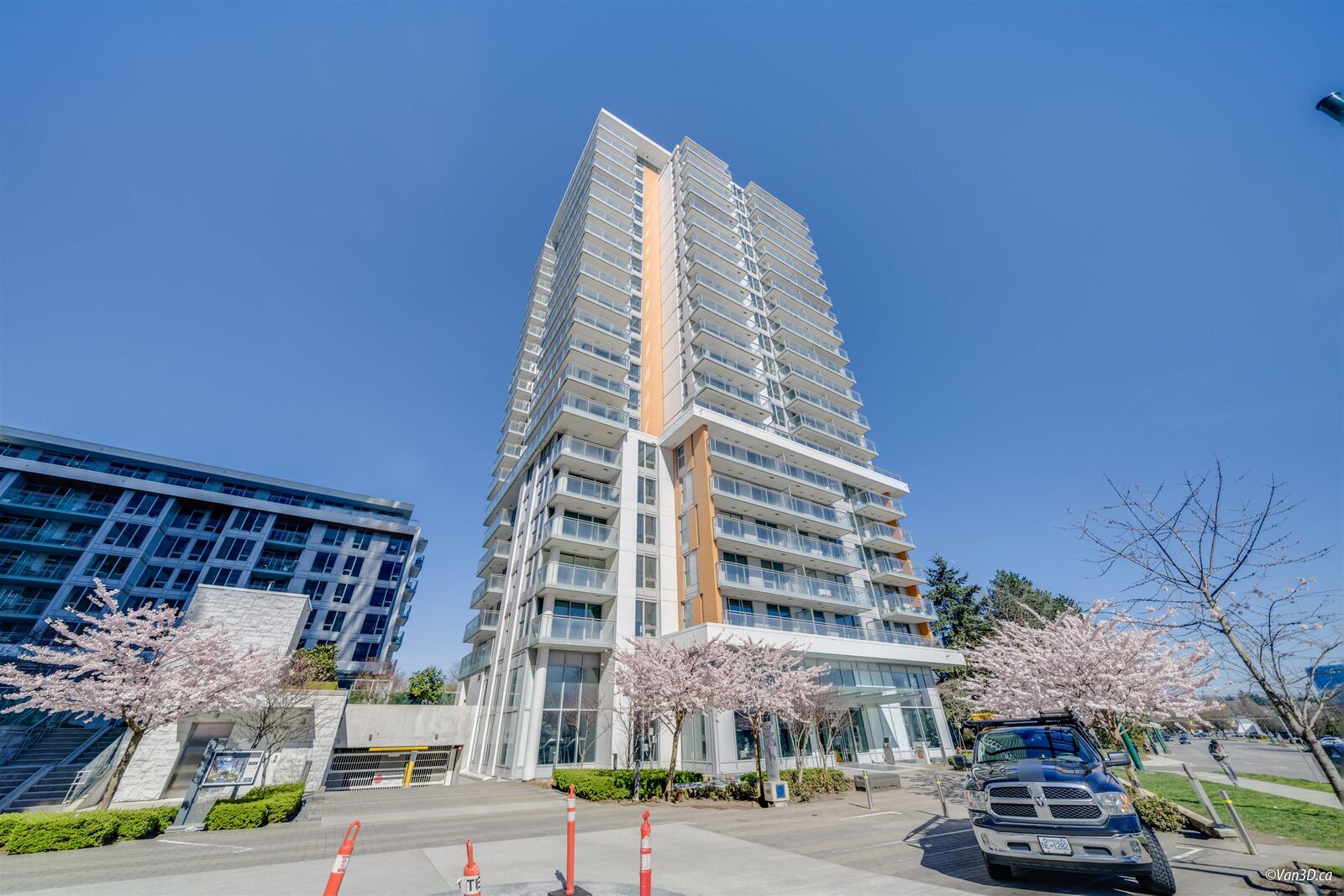 House for sale in Vancouver: 433 SW Marine Drive 905, Vancouver, BC V5X 0H5