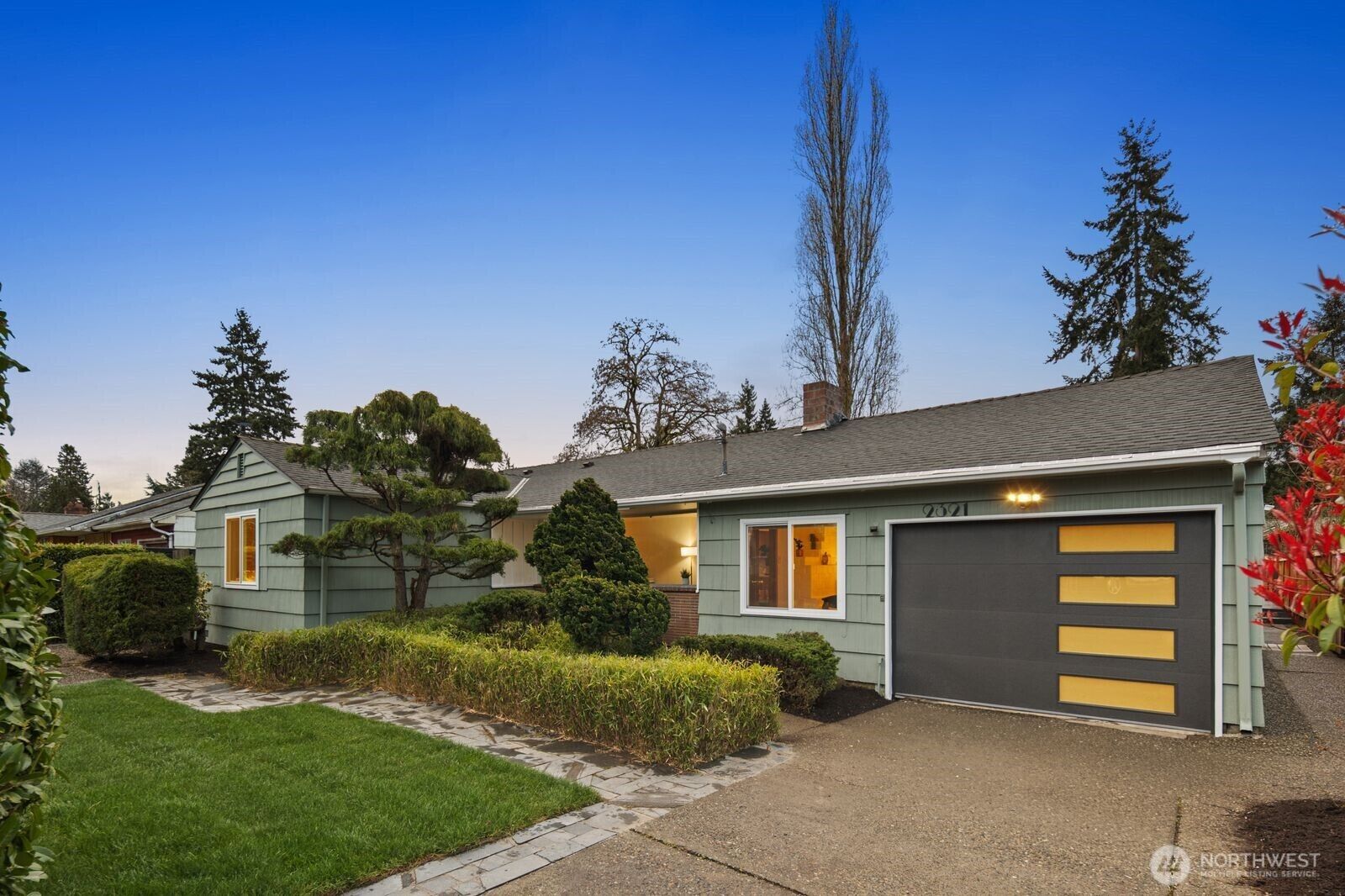 4 bed Seattle home for sale: 2321 NE 128th Street, Seattle, WA 98125