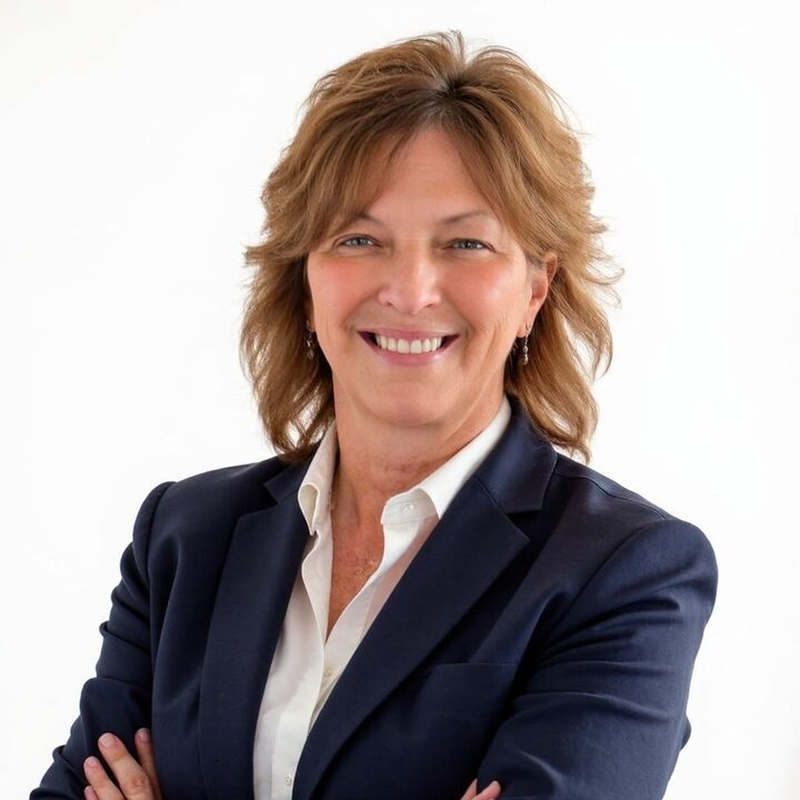 Sherri Sapp - Gaylord - - Schmidt Realtors - - Coldwell Banker Great Lakes