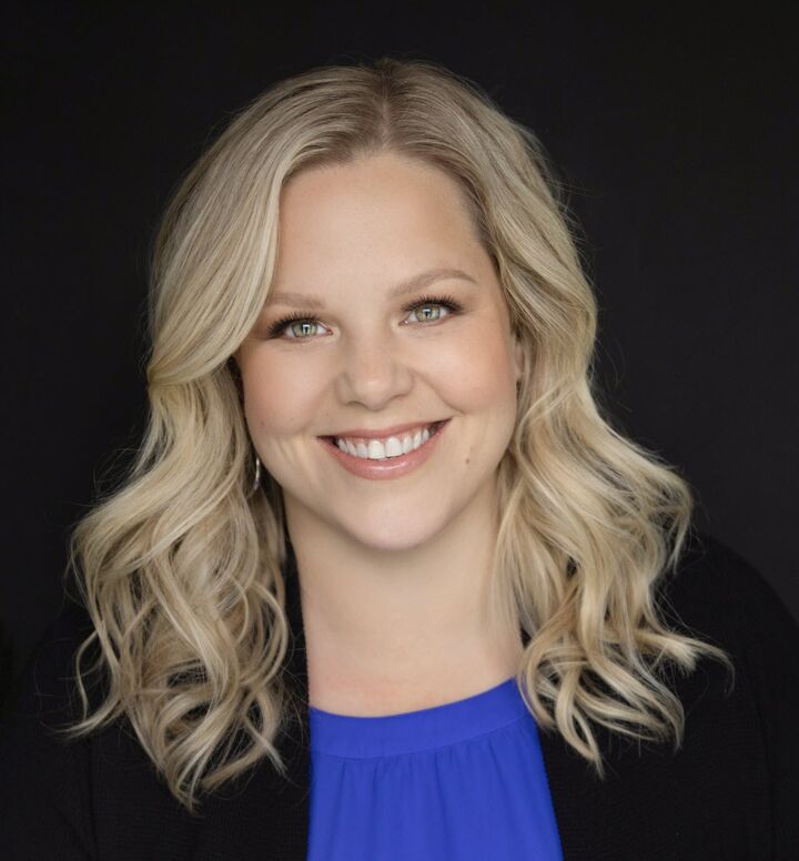 Taylor Wosnig - Bellevue Commons - - Windermere - - Windermere Real Estate